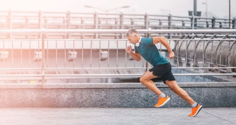 Running máster: cómo entrenar en los 40 y 50 años - RunningFront™